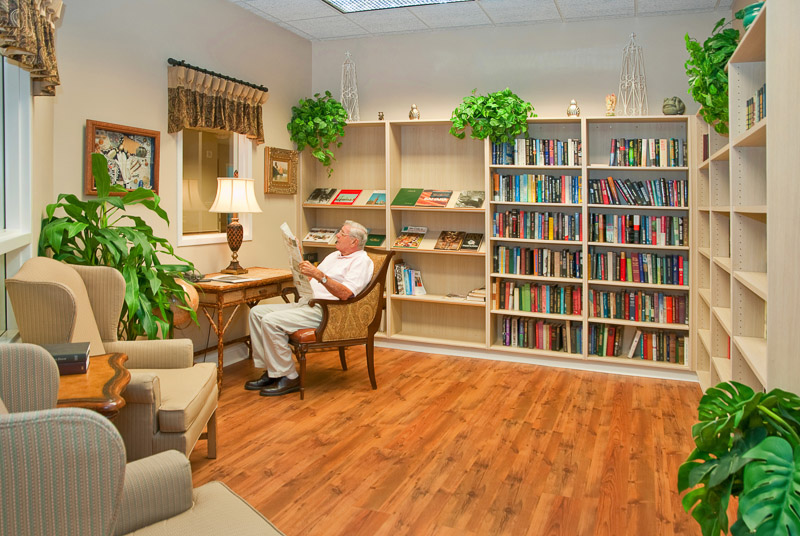 Video Tour & Photo Gallery | Life Care Center of Estero