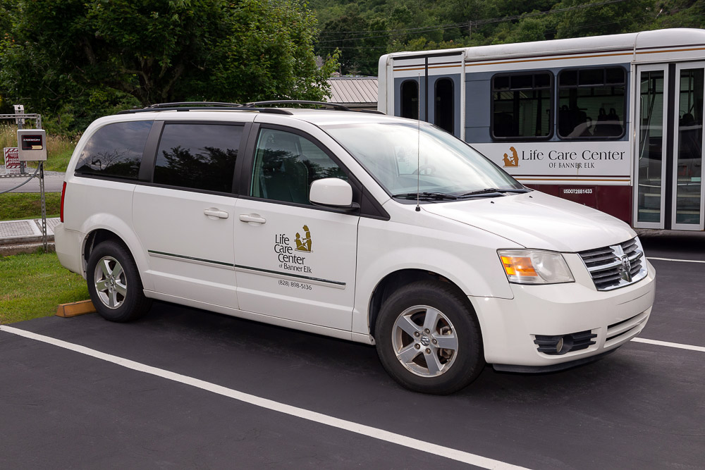 Video Tour & Photo Gallery | Life Care Center of Banner Elk