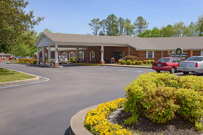 Video Tour & Photo Gallery | Life Care Center of Centerville