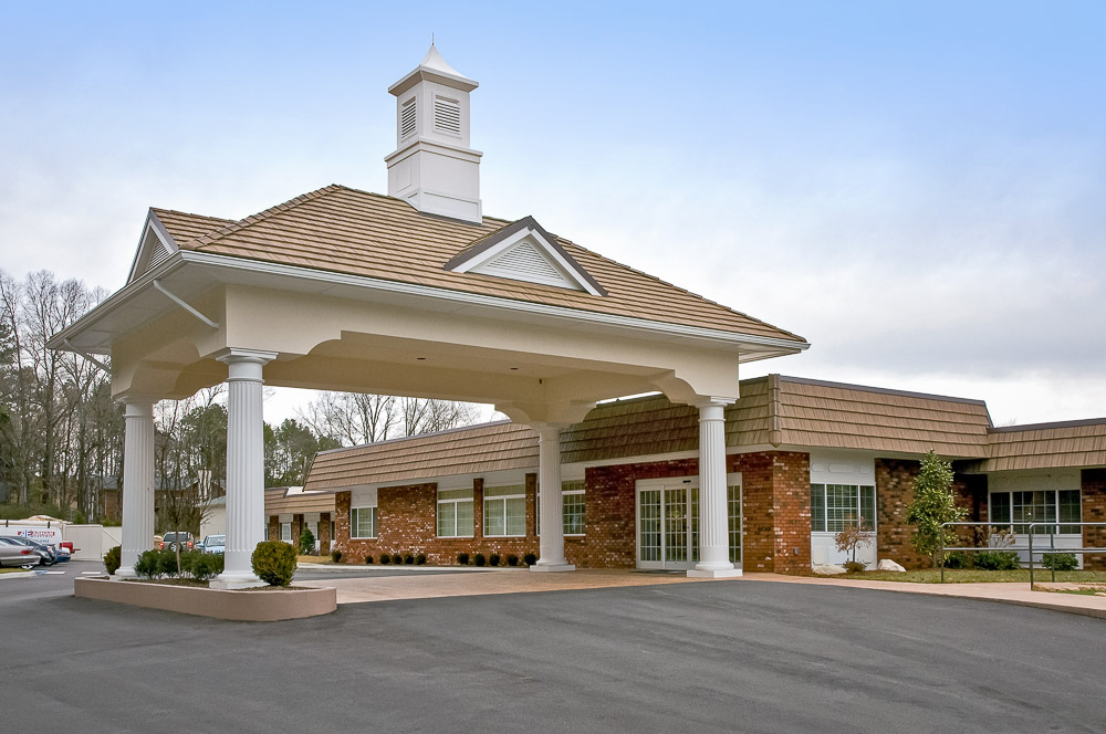 Video Tour & Photo Gallery | Life Care Center of Collegedale